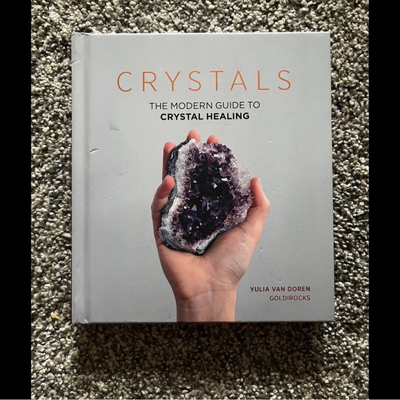 Quadrille Publishing | Accents | Crystals The Modern Guide To Crystal ...
